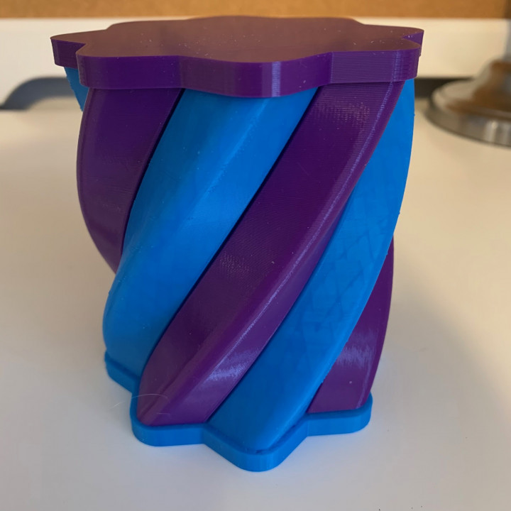 3D Printable Twisted Box by Sabrina Russell