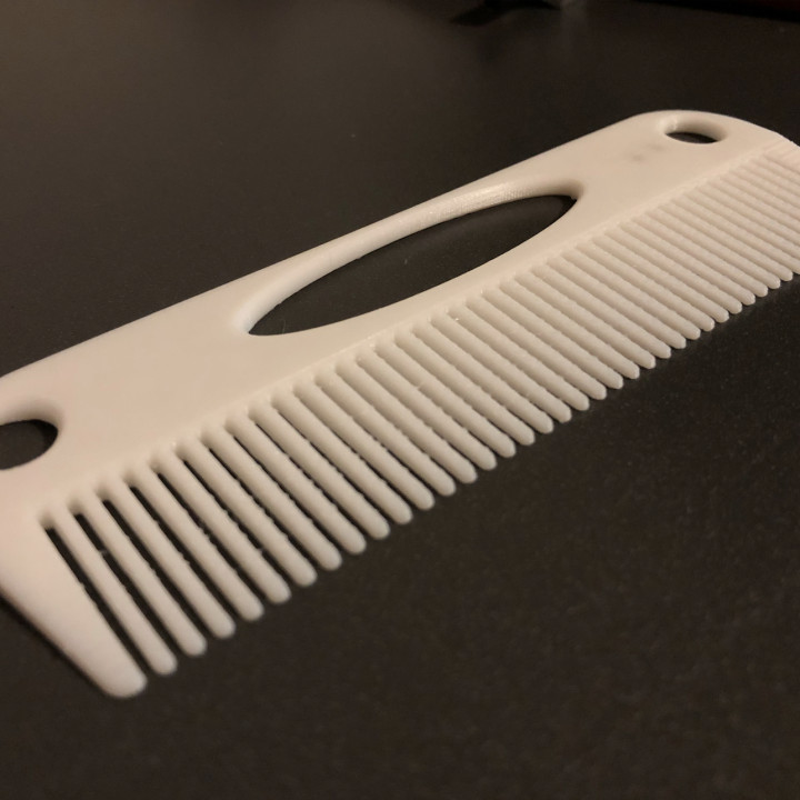 3D Printable Comb by Marcel T.