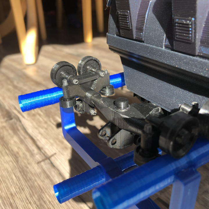 3D Printable classic roller coaster train by Tim
