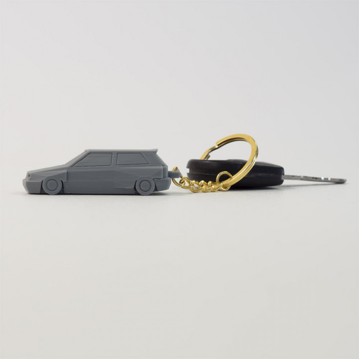 3D Printable LOW POLY - KEY RING VW GOLF III AERO KIT by Sydney CHAPRON