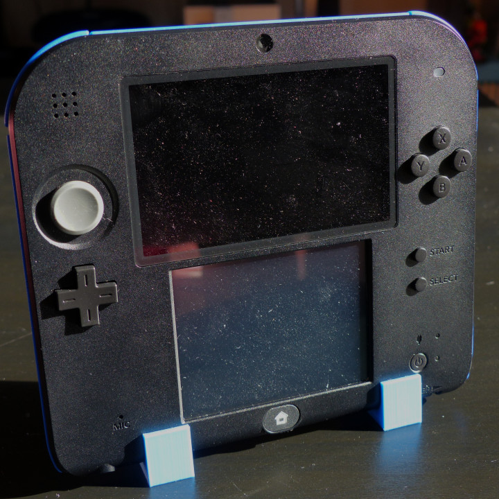3D Printable Nintendo 2DS Display Stand by Andre