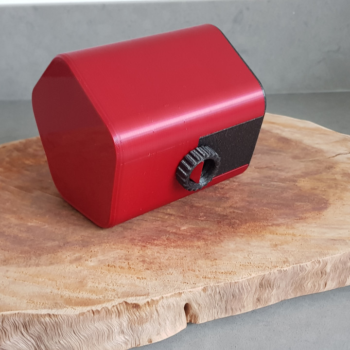 3D Printable Penta Screw Box by Layered Design