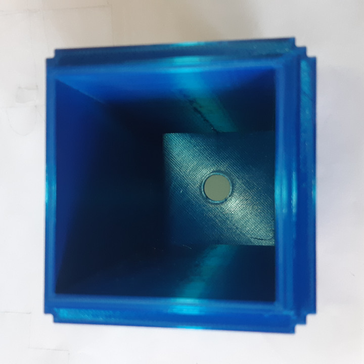 3D Printable Dr Who Tardis Plant Pot by Danny Hardy