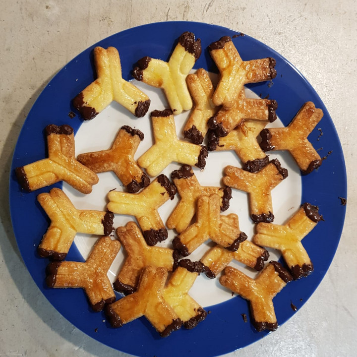 3D Printable Covid-19-Antibody Cookie Cutter by Heino Schiller