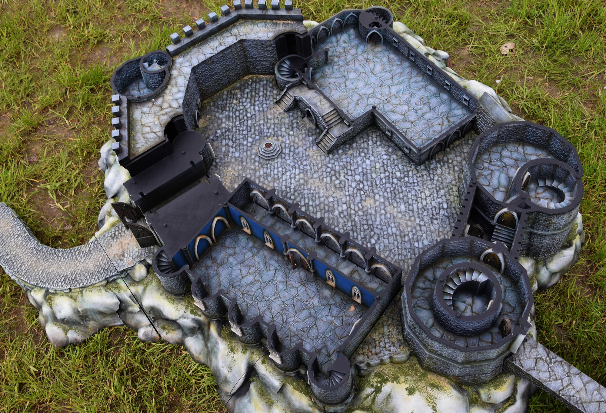 3D Printable Dark Realms Castle Dracul by Dark Realms Forge