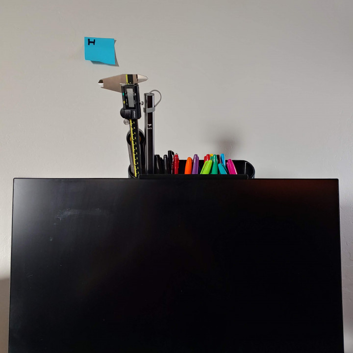 3D Printable Monitor Pencil Cup by Aydin Bergstrom