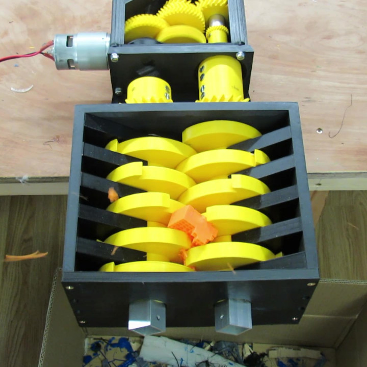 3D Printable 3D-printable shredder by Brian Brocken