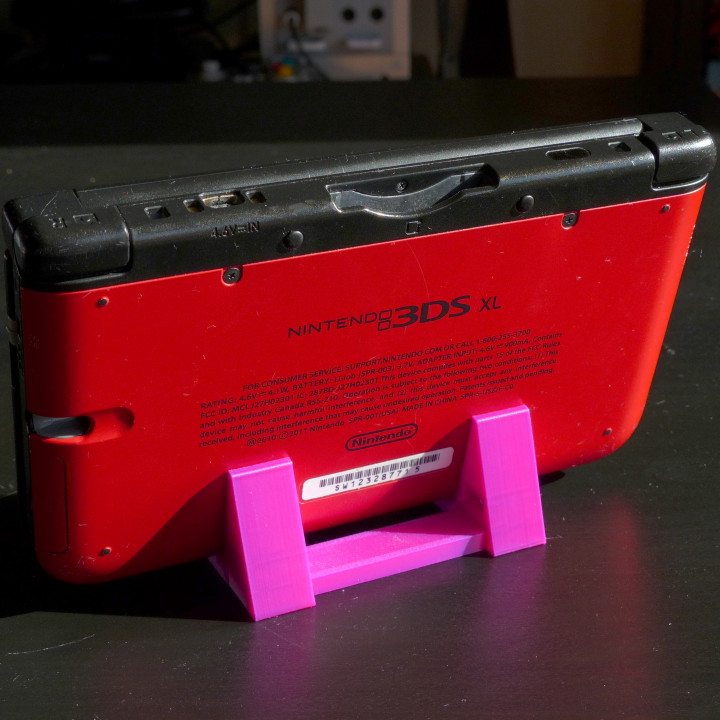 3D Printable Nintendo 3DS XL Display Stand by Andre
