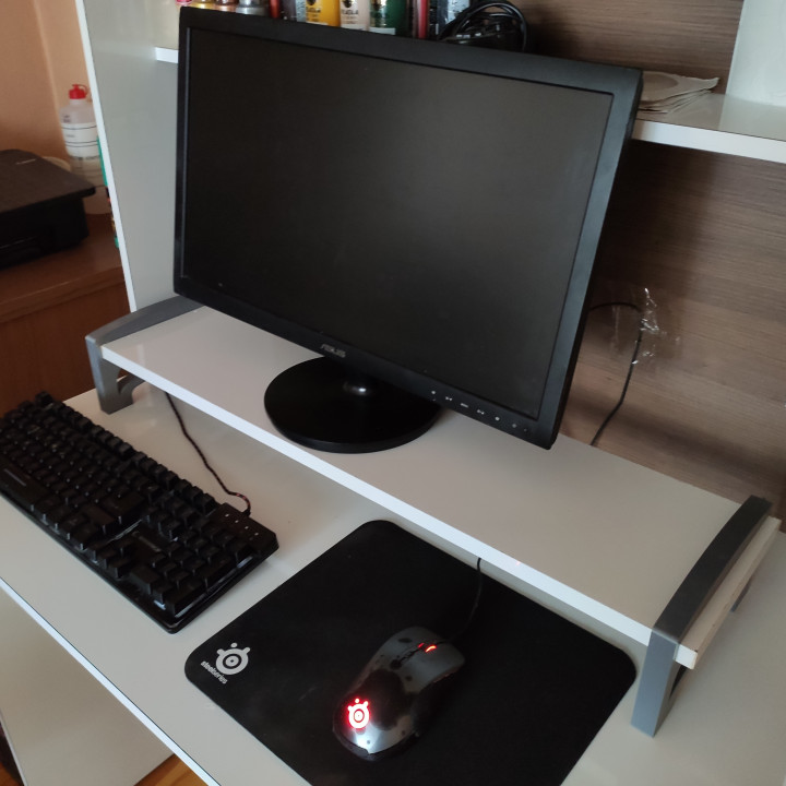 3D Printable Monitor Stand by Önay Bilgen