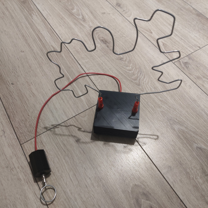 3D Printable loop game circuit by thillet pierre