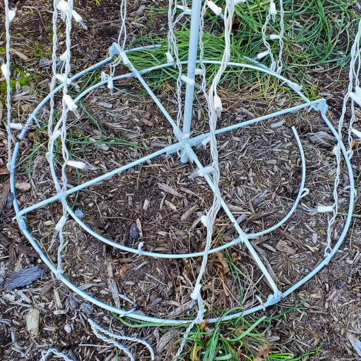 3D Printable Christmas Tree bracket Holder by Ron