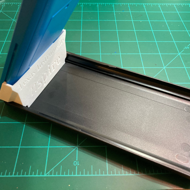 3D Printable TI-nspire Stand by Compound 3D