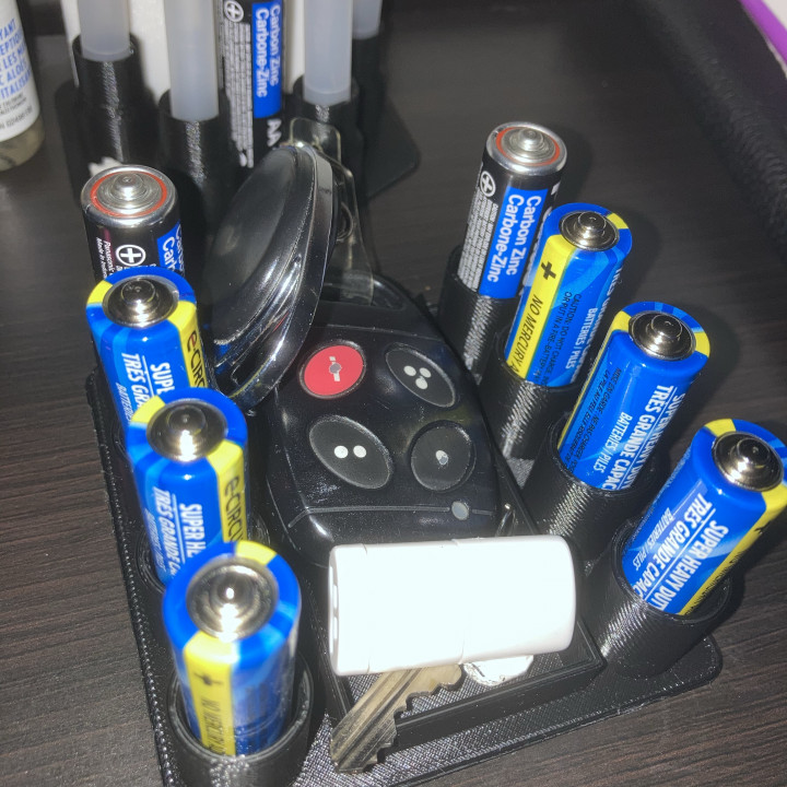 3D Printable AA Battery Case by Umit Demir