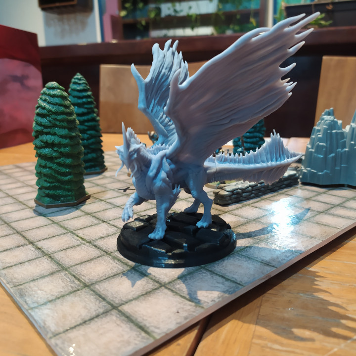 3D Printable Ferellon Fulgen from Dragonbond Wargame by Draco Studios