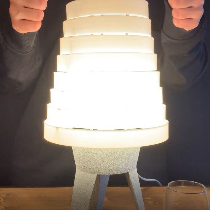 3D Printable Variable Table Lamp by adrian