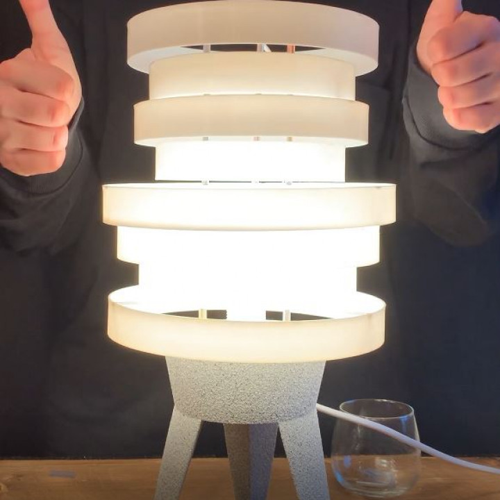3D Printable Variable Table Lamp by adrian