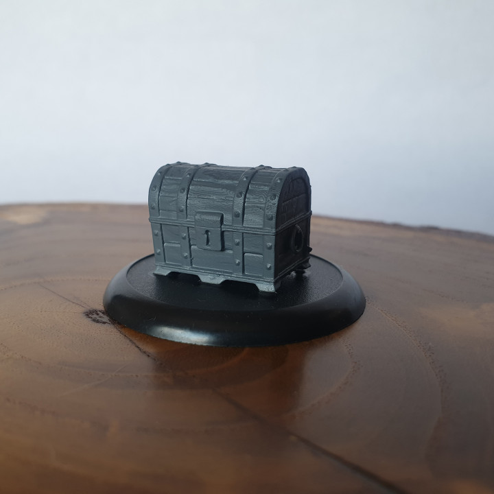 3D Printable Treasure Chest - Tabletop Miniature (Pre-Supported) by ...