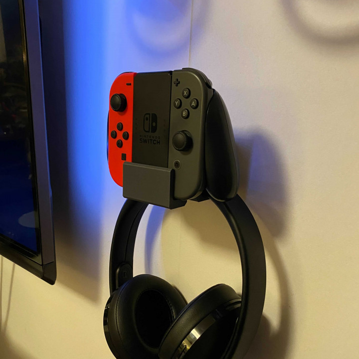 3D Printable Switch controller + headset mount by Patrik Rosén