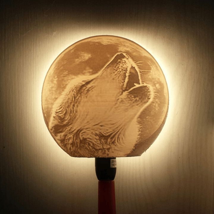 3D Printable wolf lamp litophane by anthony