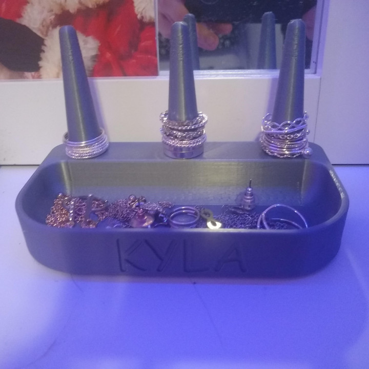 3D Printable Ring Holder Jewelry Organizer by Devan Metz