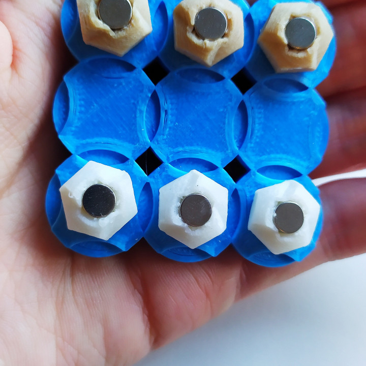 3D Printable Mini-Chess by Jonathan Bode