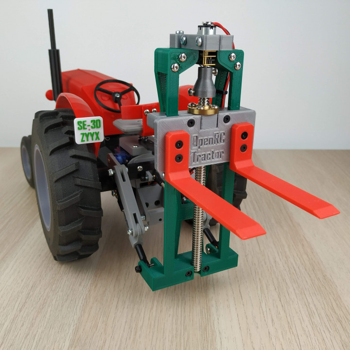3D Printable OpenRC Tractor Lifter 2021 edition (discontinued) by makit
