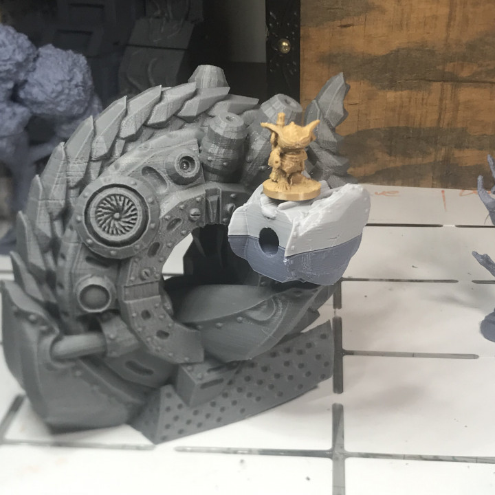 3D Printable AEELRT14 - Radial Train Raider by Aether Studios