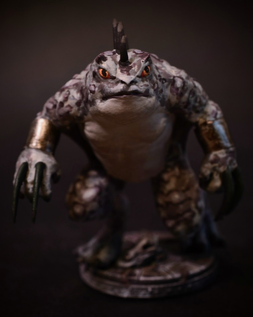 3D Printable Slaad (Gray) - Tabletop Miniature by Yasashii Kyojin Studio