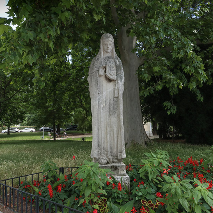 3D Printable Stone statue of Bridget of Sweden by Noe 3D