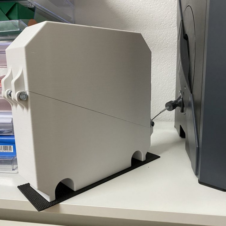 3D Printable FiBo - Filament Box by Piddey