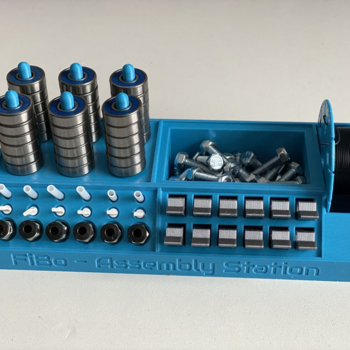 3D Printable FiBo - Filament Box by Piddey