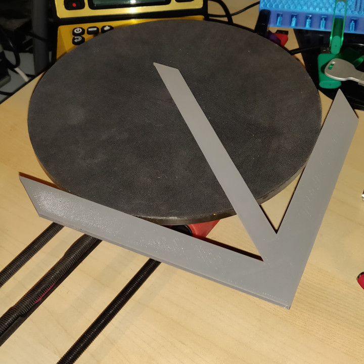 3D Printable Circle Center tool by Jean-Claude Mch