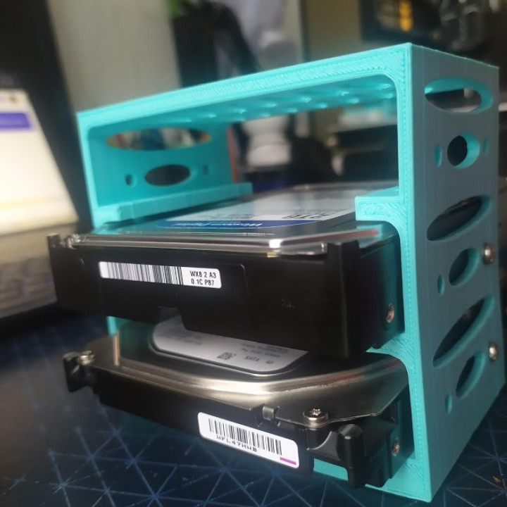 3D Printable A tray for 3.5 HDD by MauveFerret
