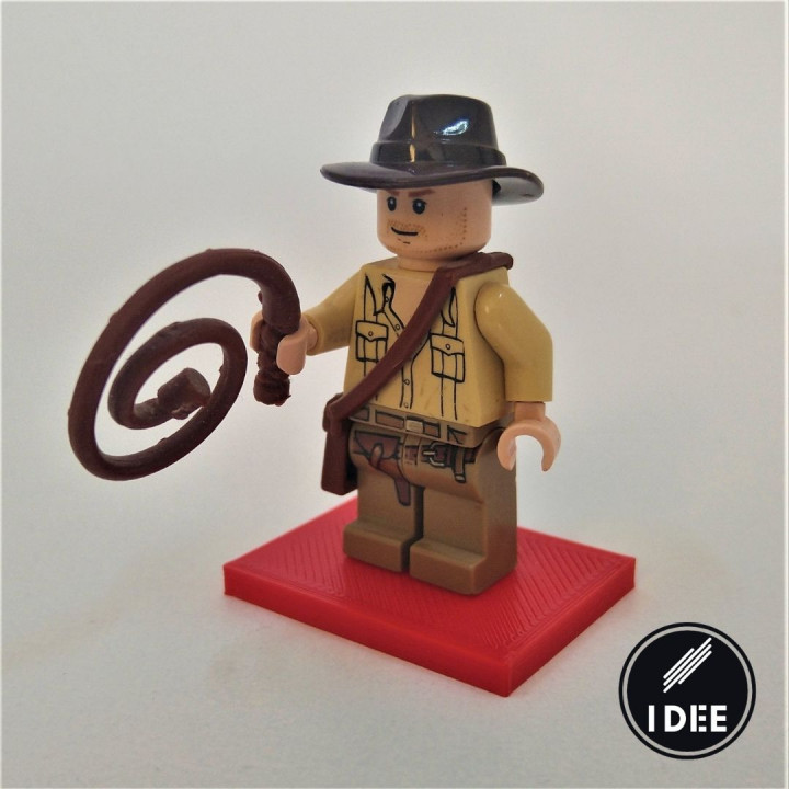 3D Printable Lego Minifigure Stand by Alex Torres