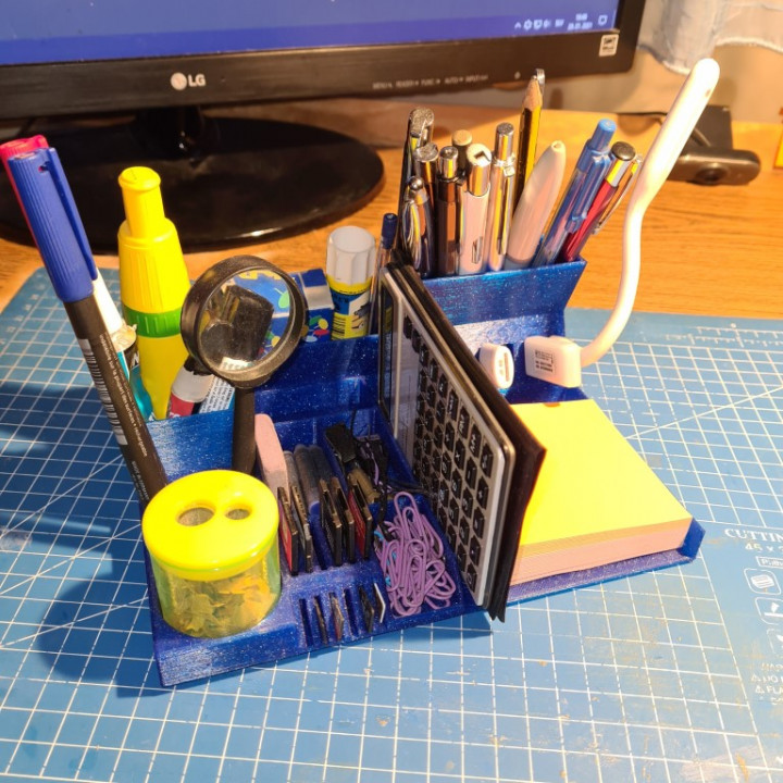 3D Printable Desktop organizer by Janez Troha