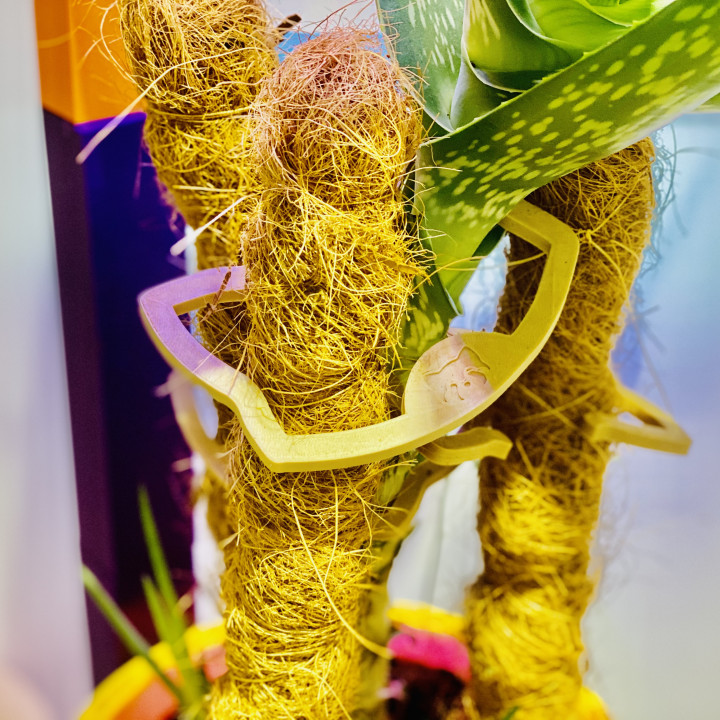 3D Printable Plant Support Clip by Lazy Bear