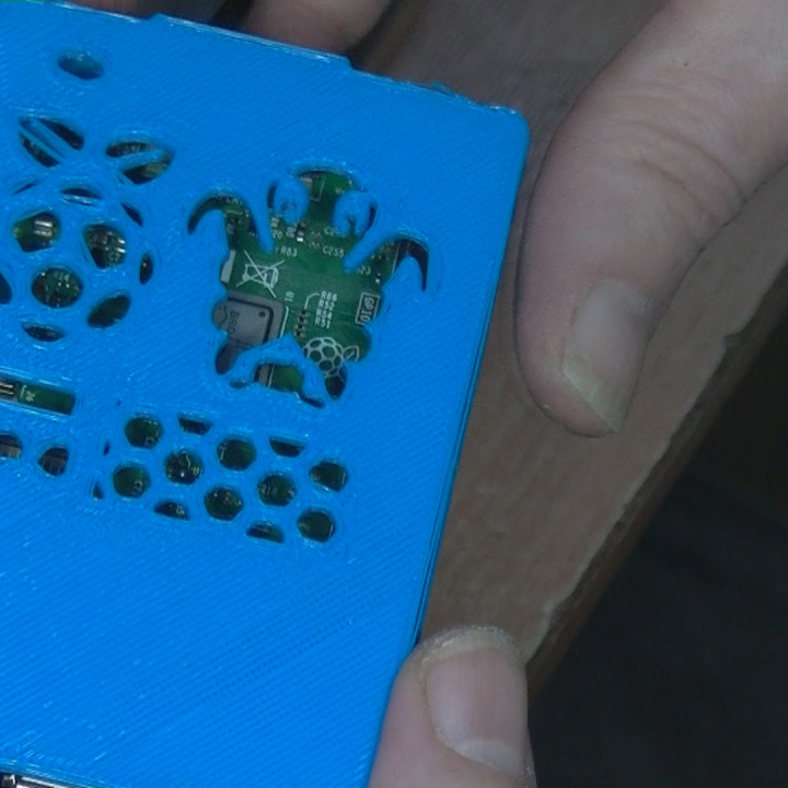 3D Printable OctoPrint Raspberry Pi 3B Case by Billy Tail