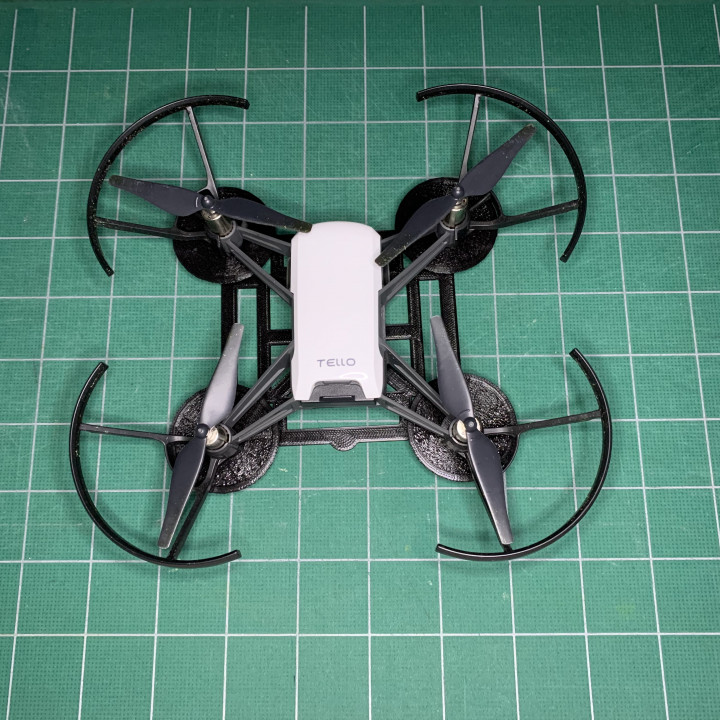 3D Printable DJI Tello Launch Pad by Izu Watanabe
