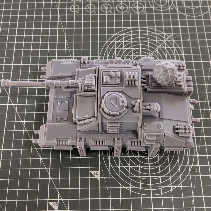 3D Printable Huntsman Diesel Tank - Dieselpunk Collection by Print Minis