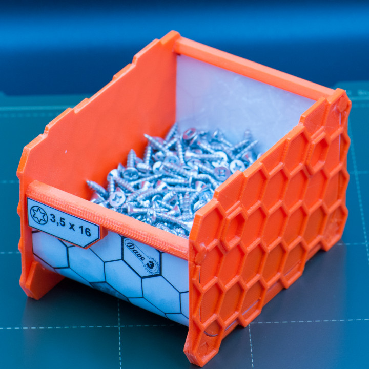 3D Printable screw box by David