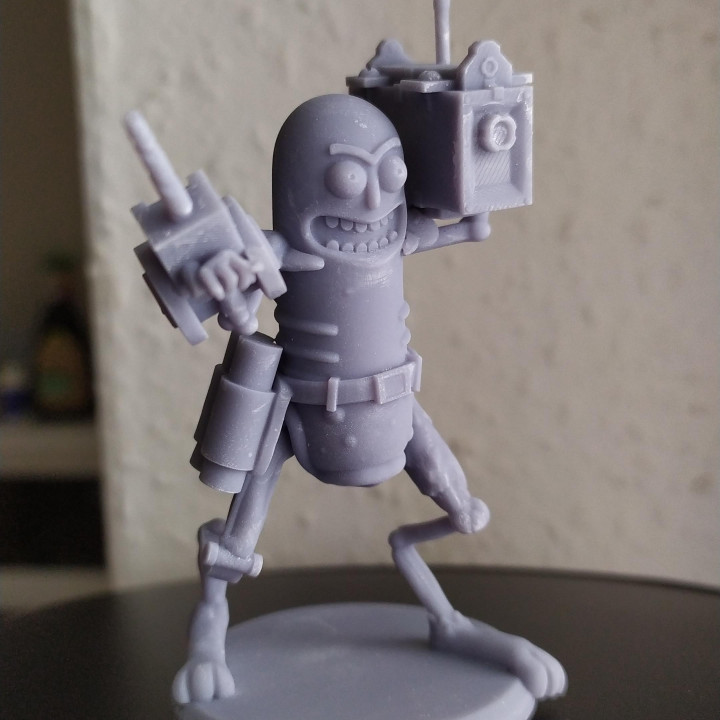 3D Print of Pickle Rick in action with weapons by BKMorpheus