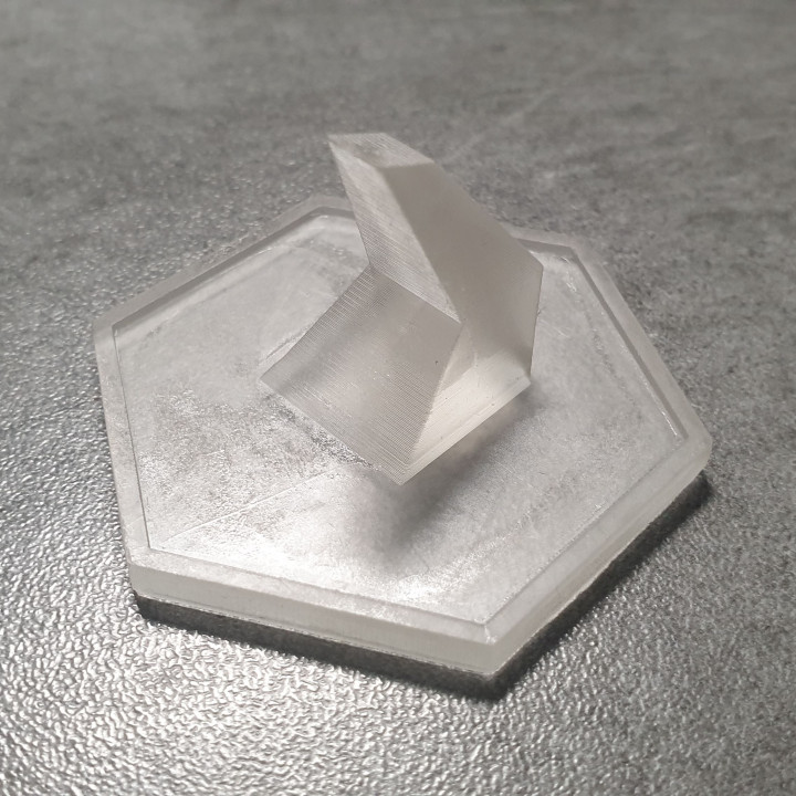 3D Printable Support bust statue by Kevin Revuelta De Guzmán