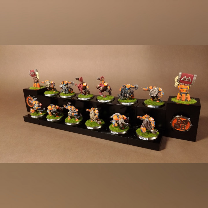 3D Printable Blood Bowl display platform by VeryCell