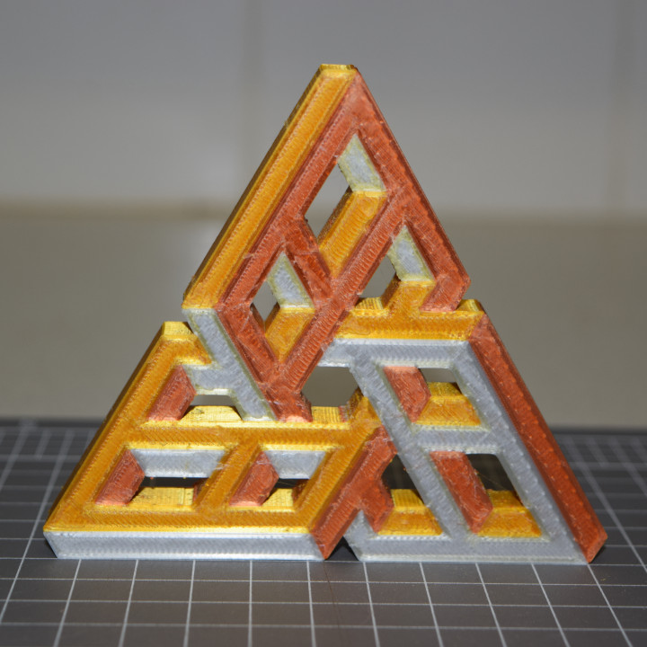 3D Printable Impossible Triangle 1 by Stacii Hughes