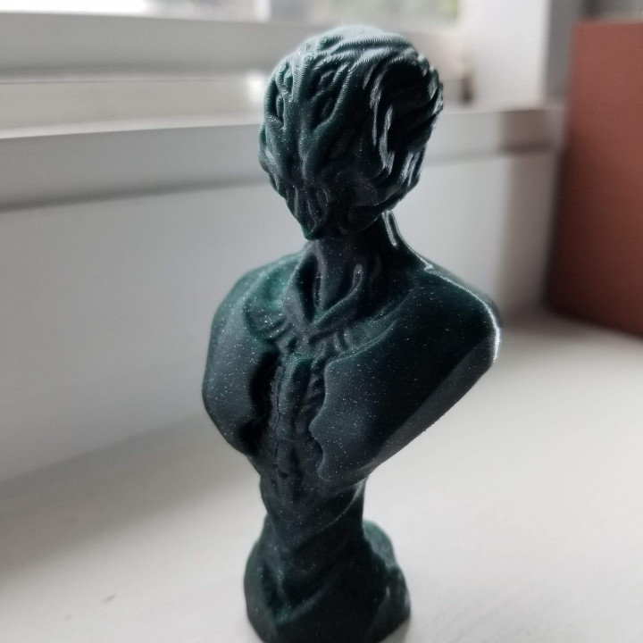3D Printable Alien001 Bust by Justin Kim
