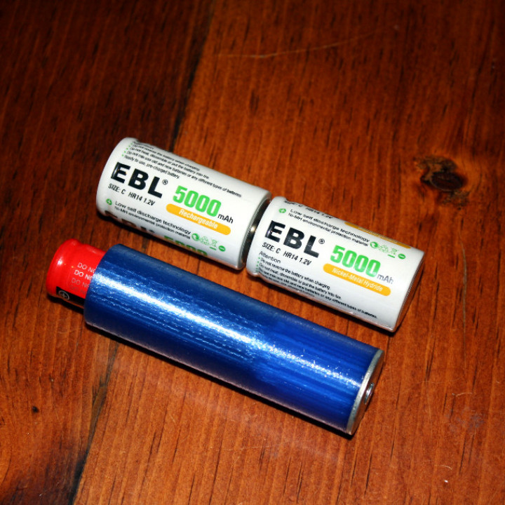 3D Printable 18650 Cell to 2x C-Cell Battery Adapter by Derek Tombrello