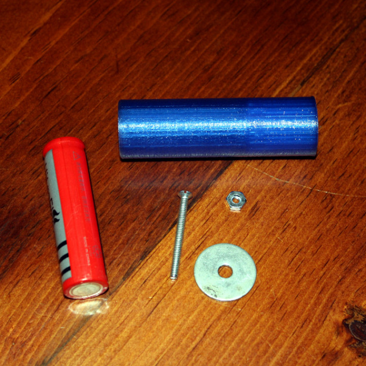 3D Printable 18650 Cell to 2x C-Cell Battery Adapter by Derek Tombrello