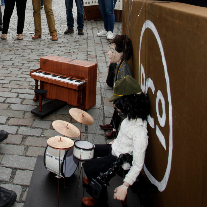 3D Printable Drums – props for marionettes by Petr Puppeteer