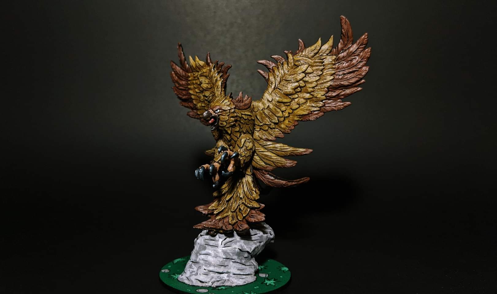3D Printable High Elf hawk support ready by Ghamak