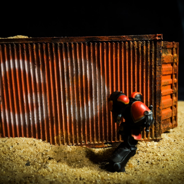 3D Printable Cargo Container for tabletop by Fr3D @ The3DPrinting